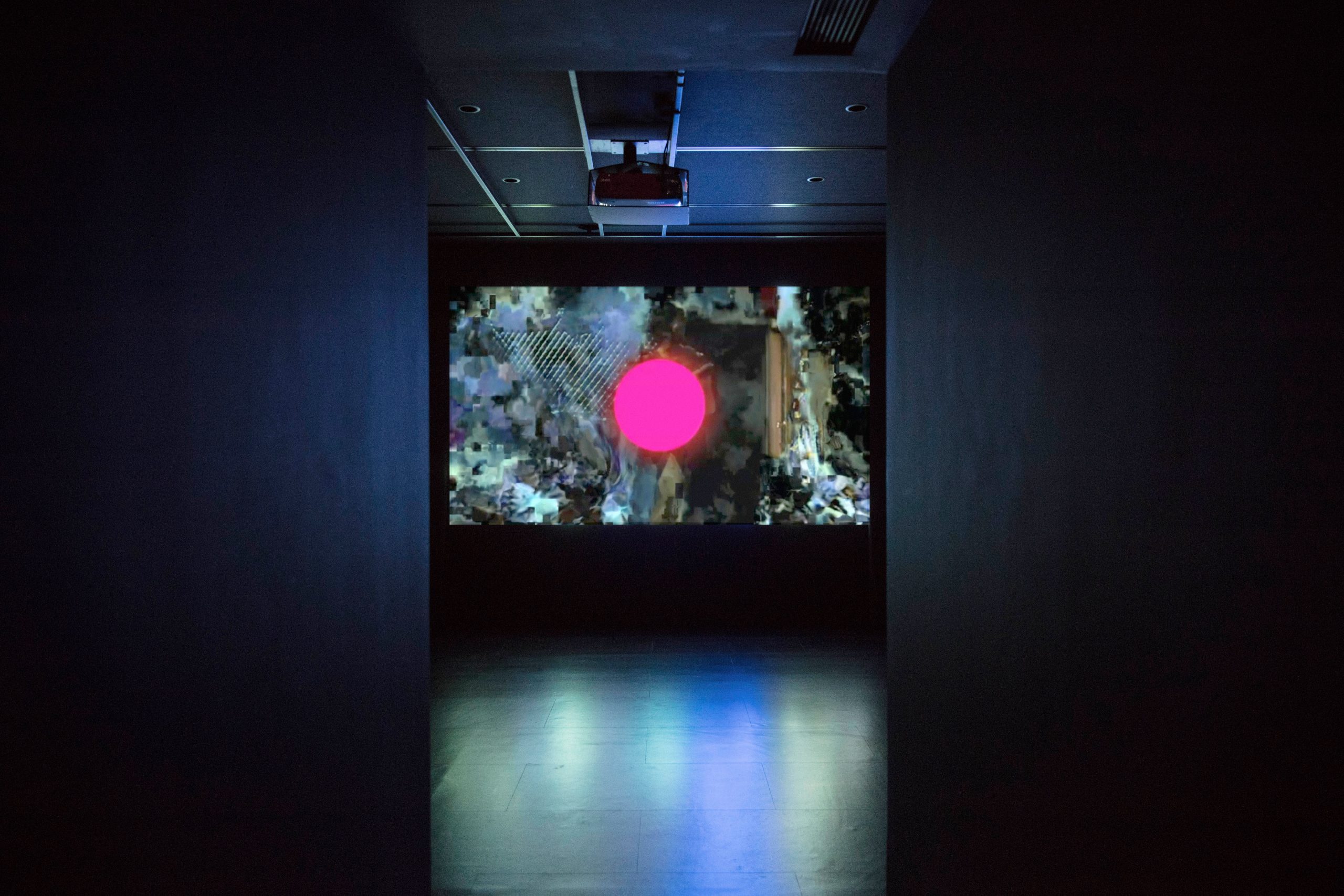 Empty Gallery – Infinite Doors