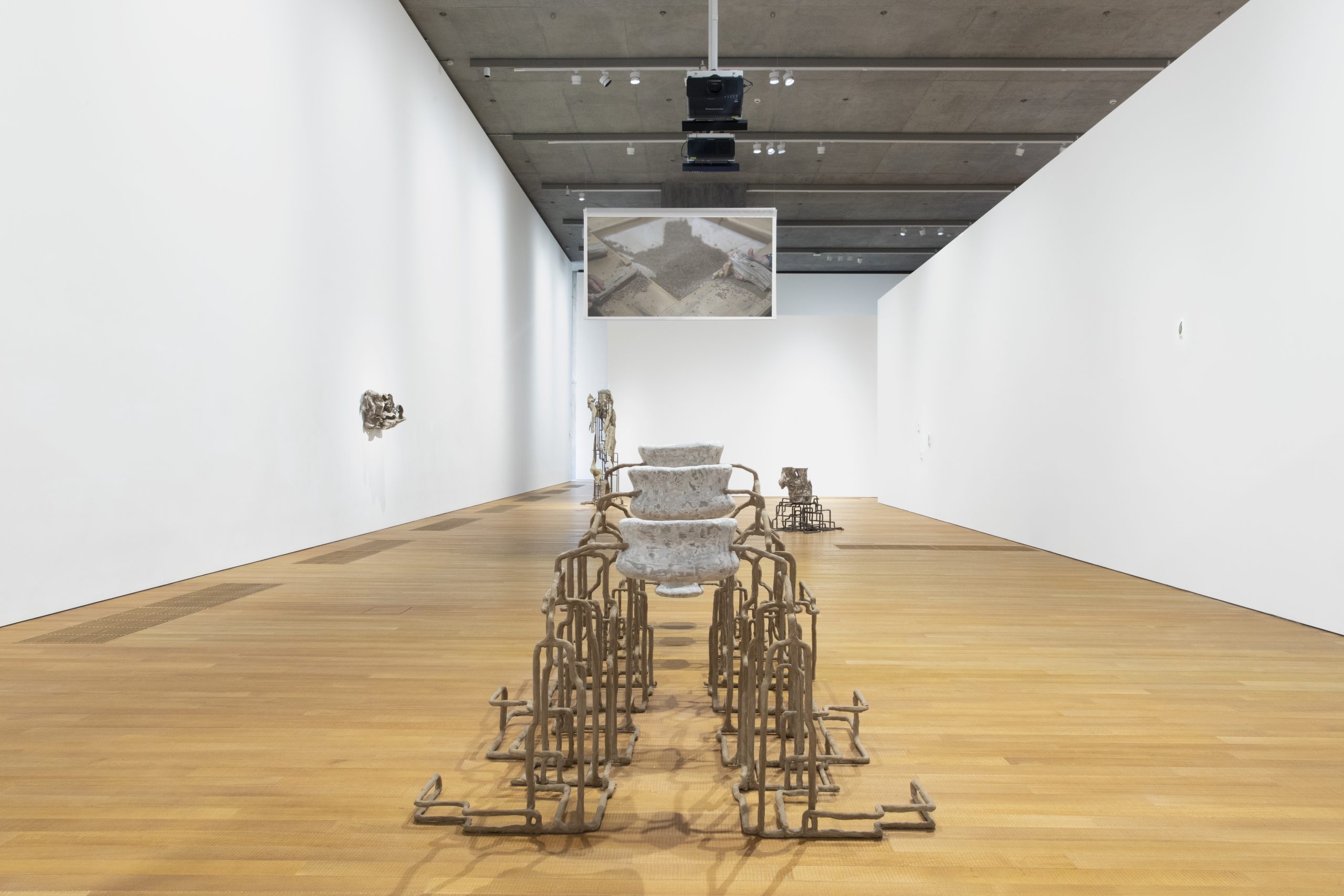 Empty Gallery – Jes Fan